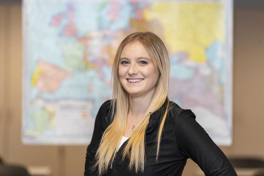 International Studies student Victoria Elyea is a world traveler – KCC ...